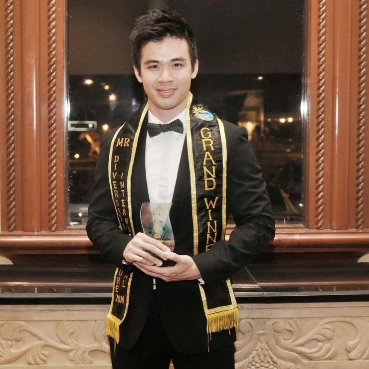 Emcee Voon | Professional Emcee - English and Chinese Speaking Language ...