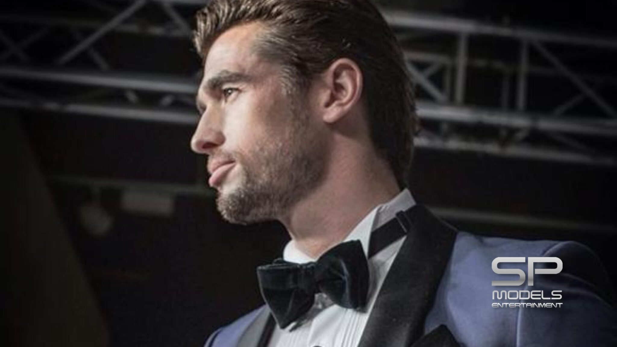 Professional English-Speaking Male Emcee in Singapore – Corporate Event ...